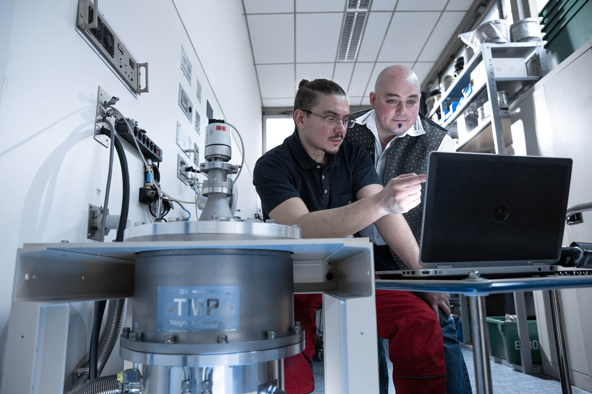 Karriere - Infraserv Shimadzu | Vakuumservice: Startseite